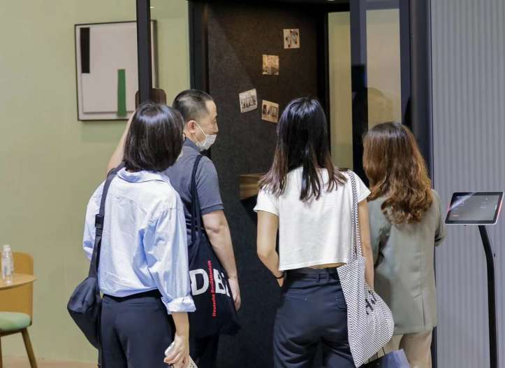 SZCW | Lamex Multi Experiential Workplace Became Focus Point | Lamex Office Furniture | Official ...